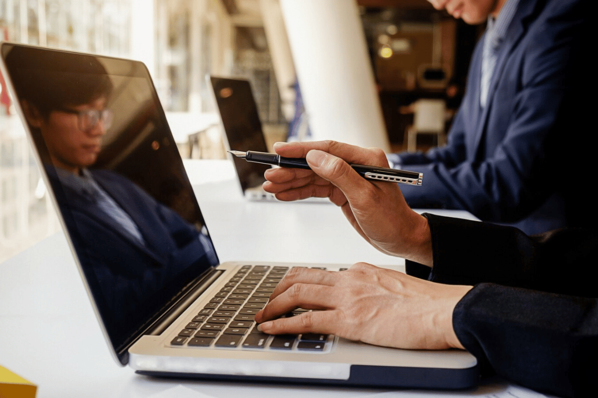 How to Create (and Leverage) Effective B2B Brand Messaging - Nora Sudduth